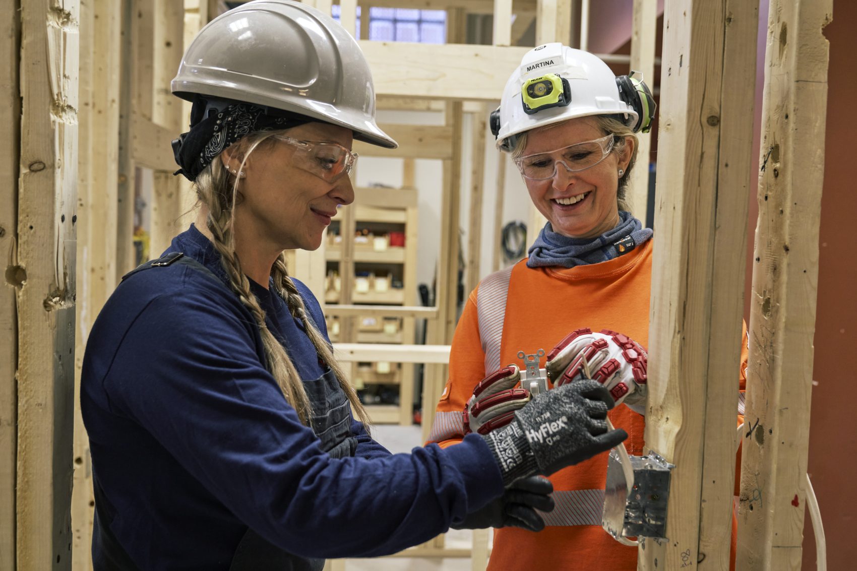 Alberta - Women Building Futures